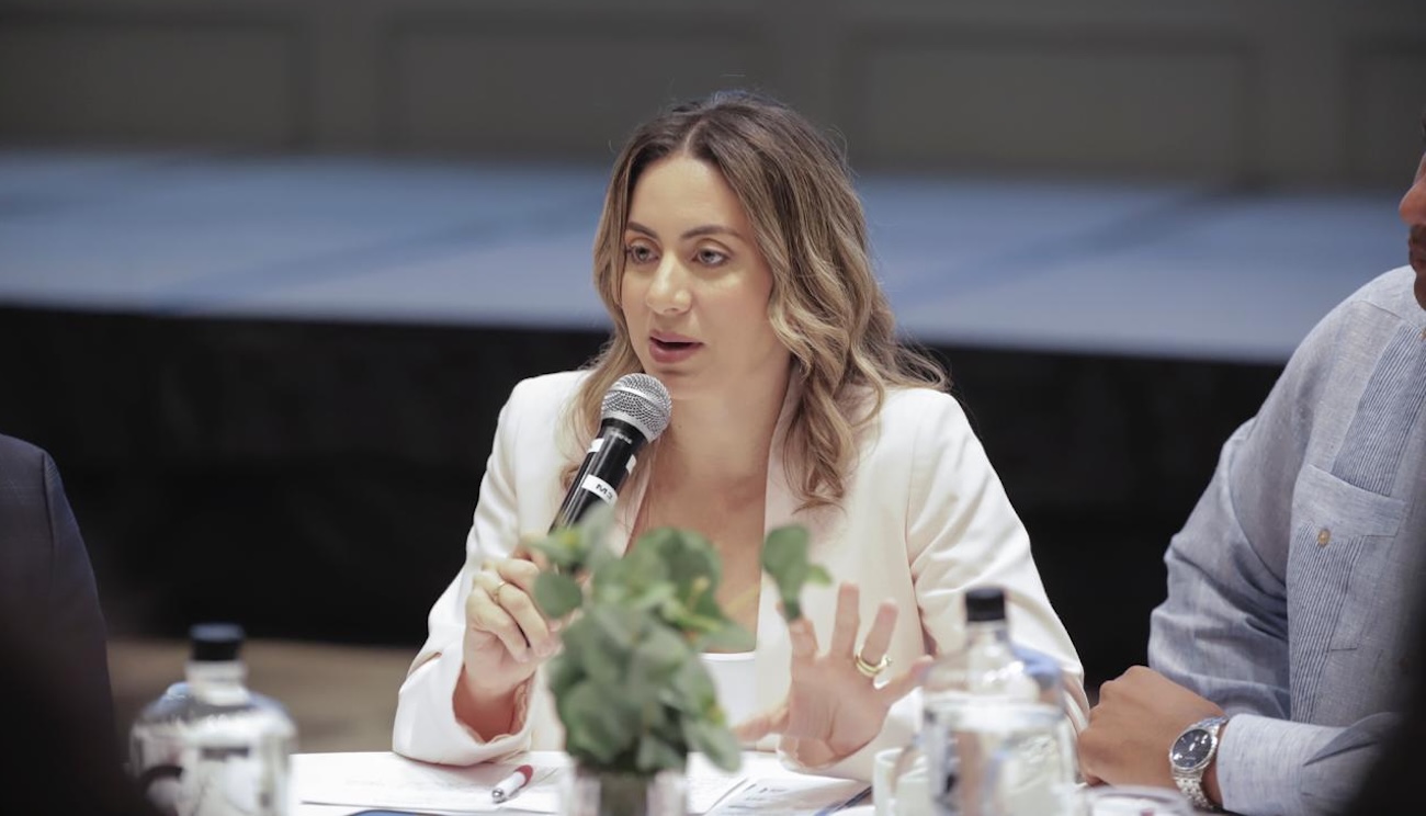 Gloria Reyes presenta a la prensa la nueva Dirección de Desarrollo Social Supérate tras fusión ...